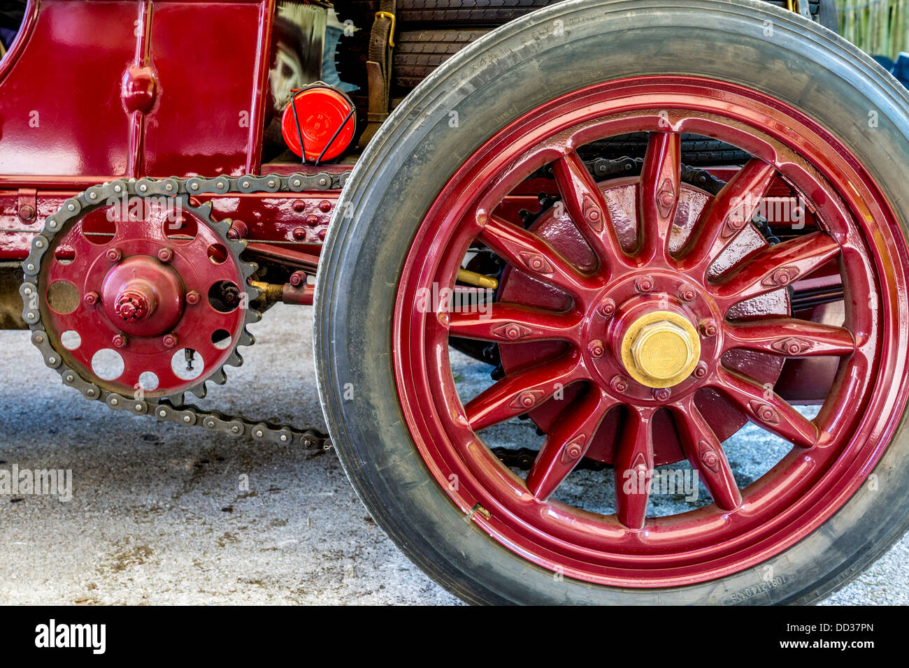 Fahrzeug mit heckantrieb -Fotos und -Bildmaterial in hoher Auflösung ...