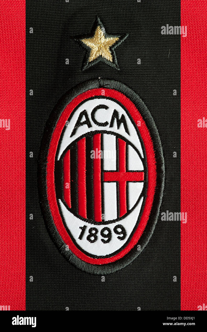 Logo ac milan -Fotos und -Bildmaterial in hoher Auflösung – Alamy