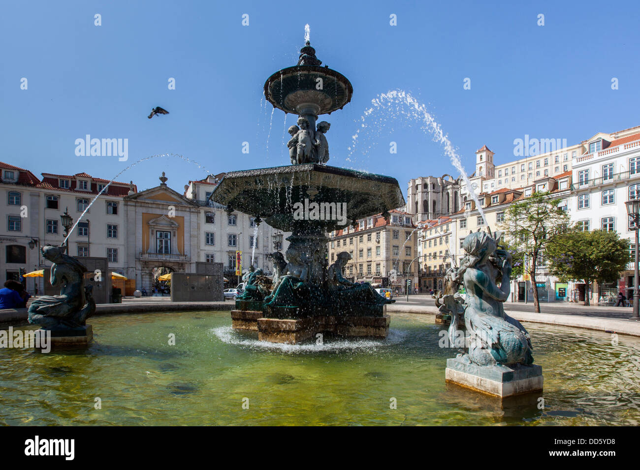 Lissabon hauptplatz -Fotos und -Bildmaterial in hoher Auflösung - Seite ...