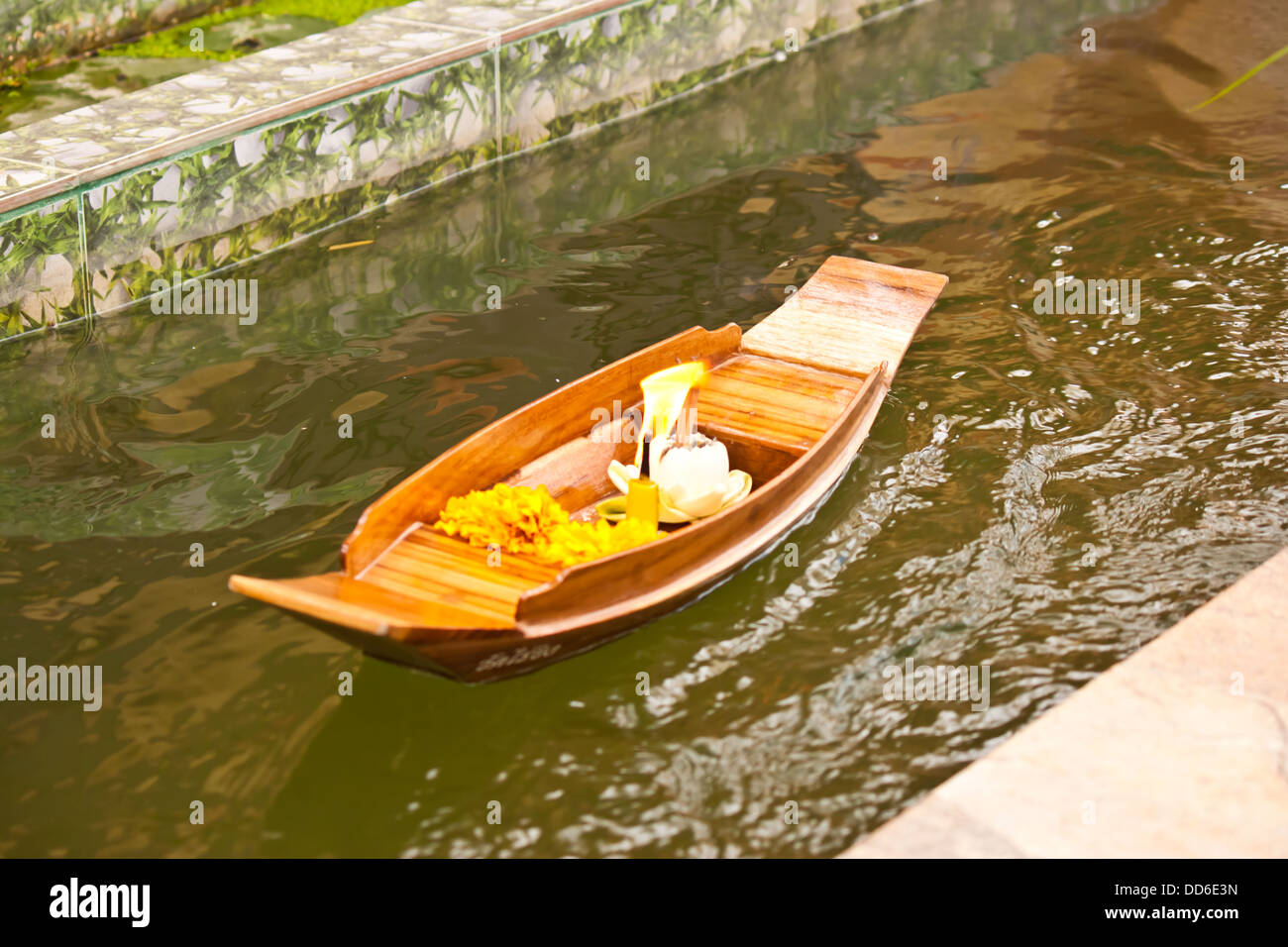 Roter dampfer -Fotos und -Bildmaterial in hoher Auflösung – Alamy