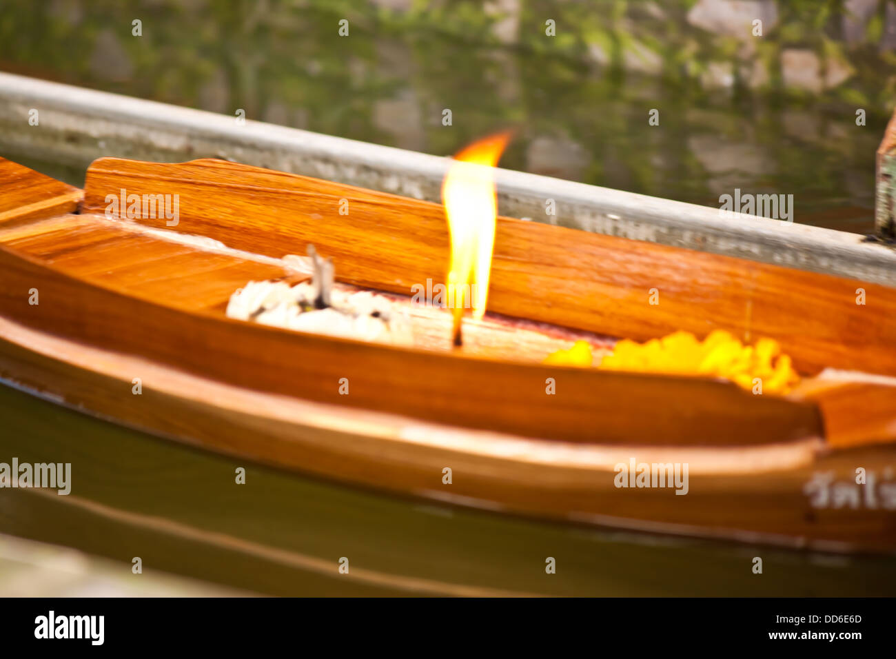 Roter dampfer -Fotos und -Bildmaterial in hoher Auflösung – Alamy