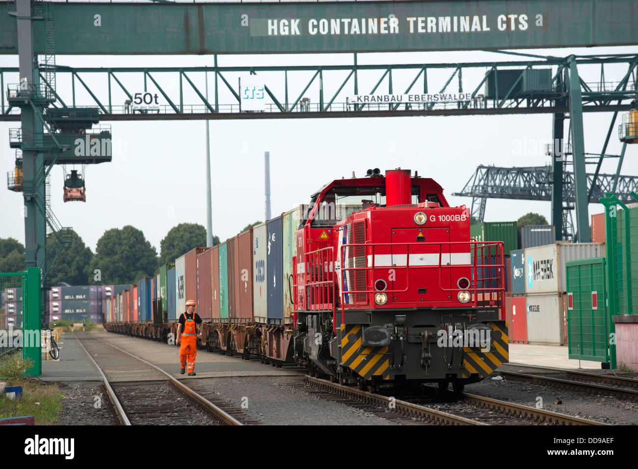 MAK G 1000BB Diesel betriebene Lokomotive schleppen Container Fracht ...