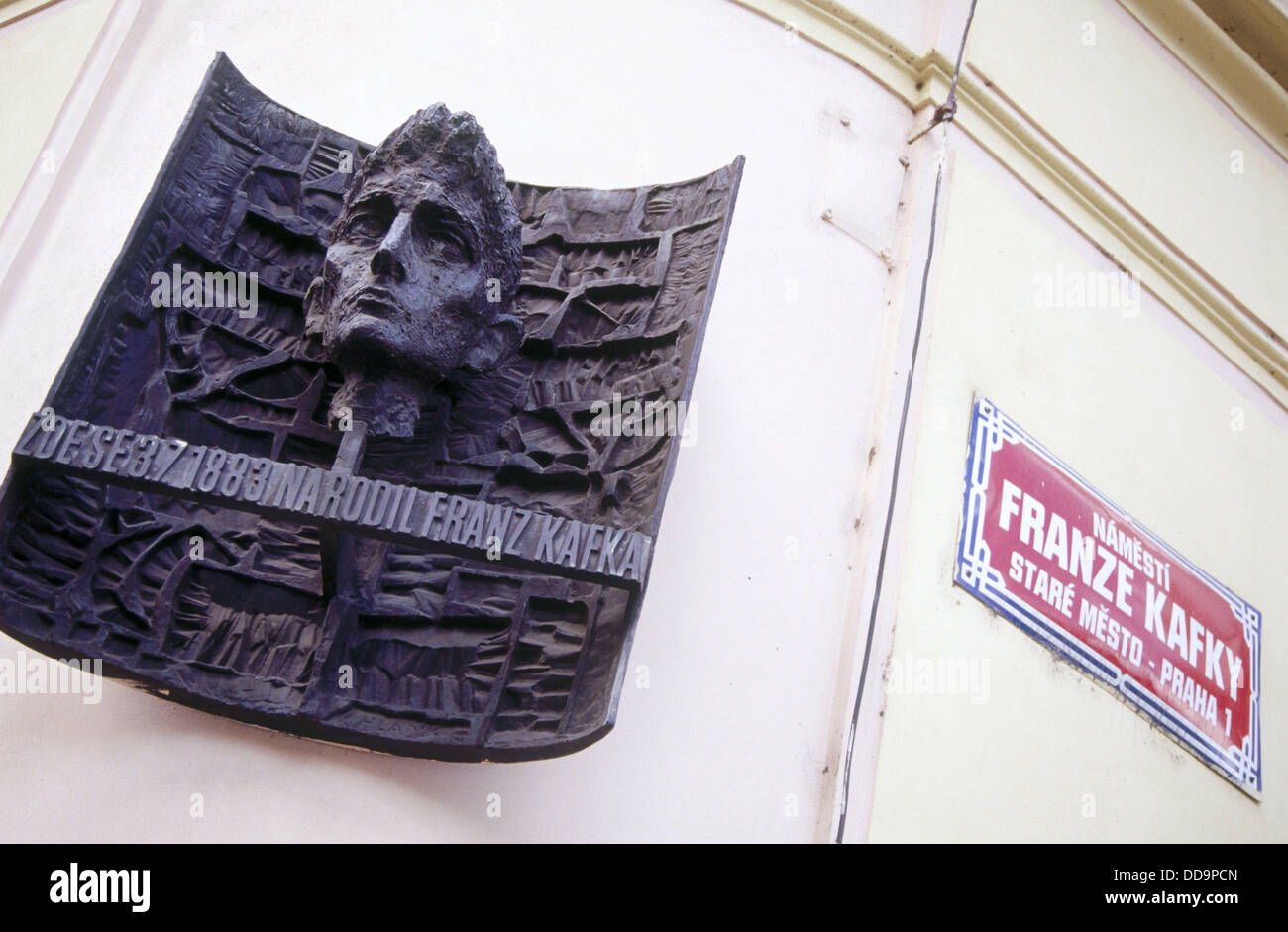 Franz kafka square -Fotos und -Bildmaterial in hoher Auflösung – Alamy