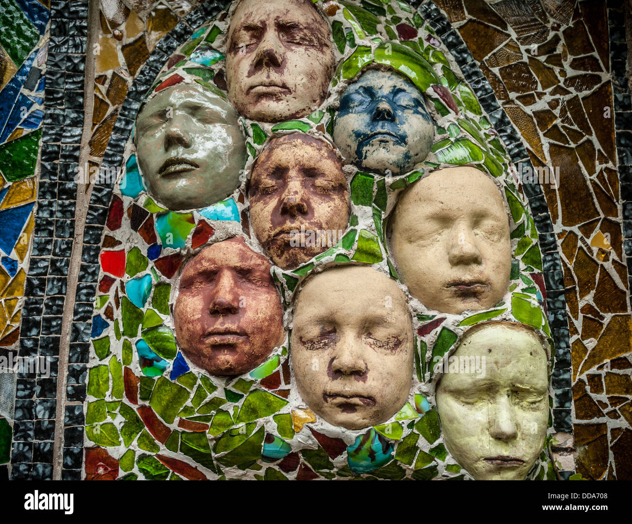 Gips masken -Fotos und -Bildmaterial in hoher Auflösung – Alamy