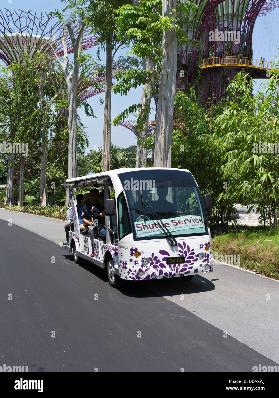 Singapore shuttle bus -Fotos und -Bildmaterial in hoher Auflösung – Alamy