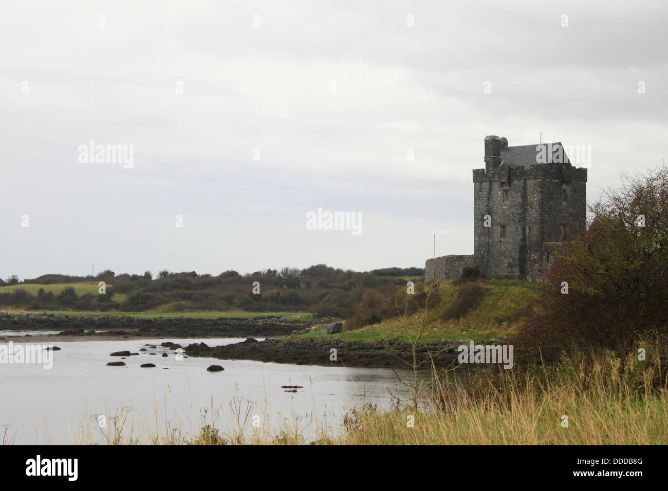 Castle view -Fotos und -Bildmaterial in hoher Auflösung – Alamy