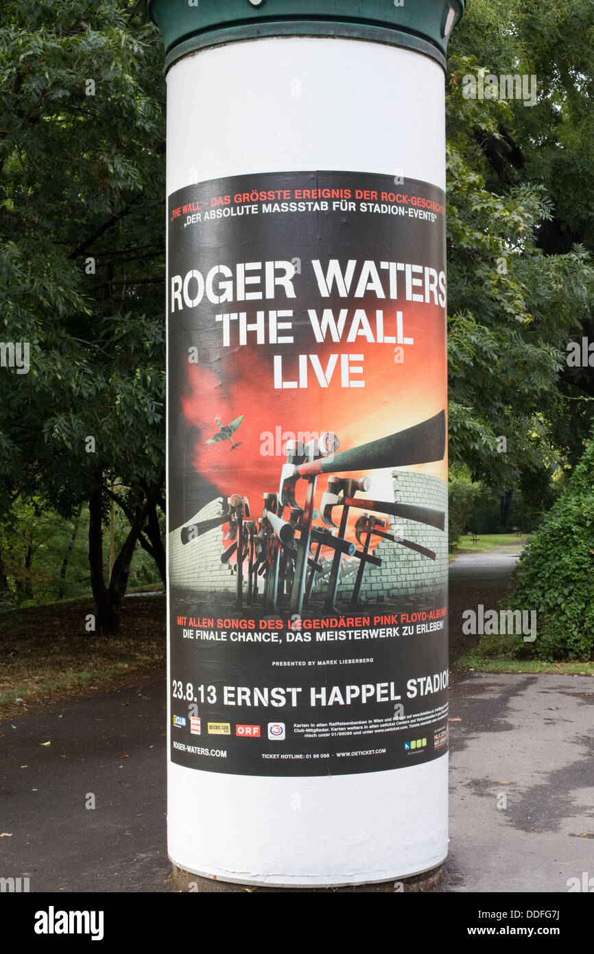 Poster the wall roger waters -Fotos und -Bildmaterial in hoher ...