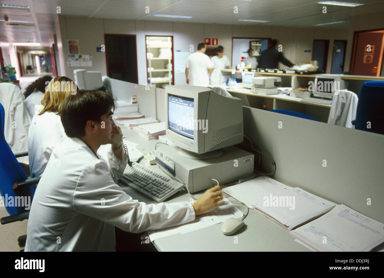 Admission counter -Fotos und -Bildmaterial in hoher Auflösung – Alamy