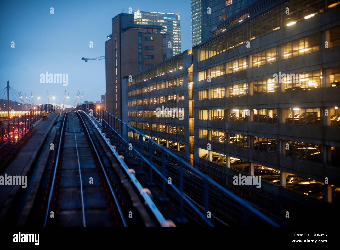 Vias De Tren Stockfotos und -bilder Kaufen - Alamy