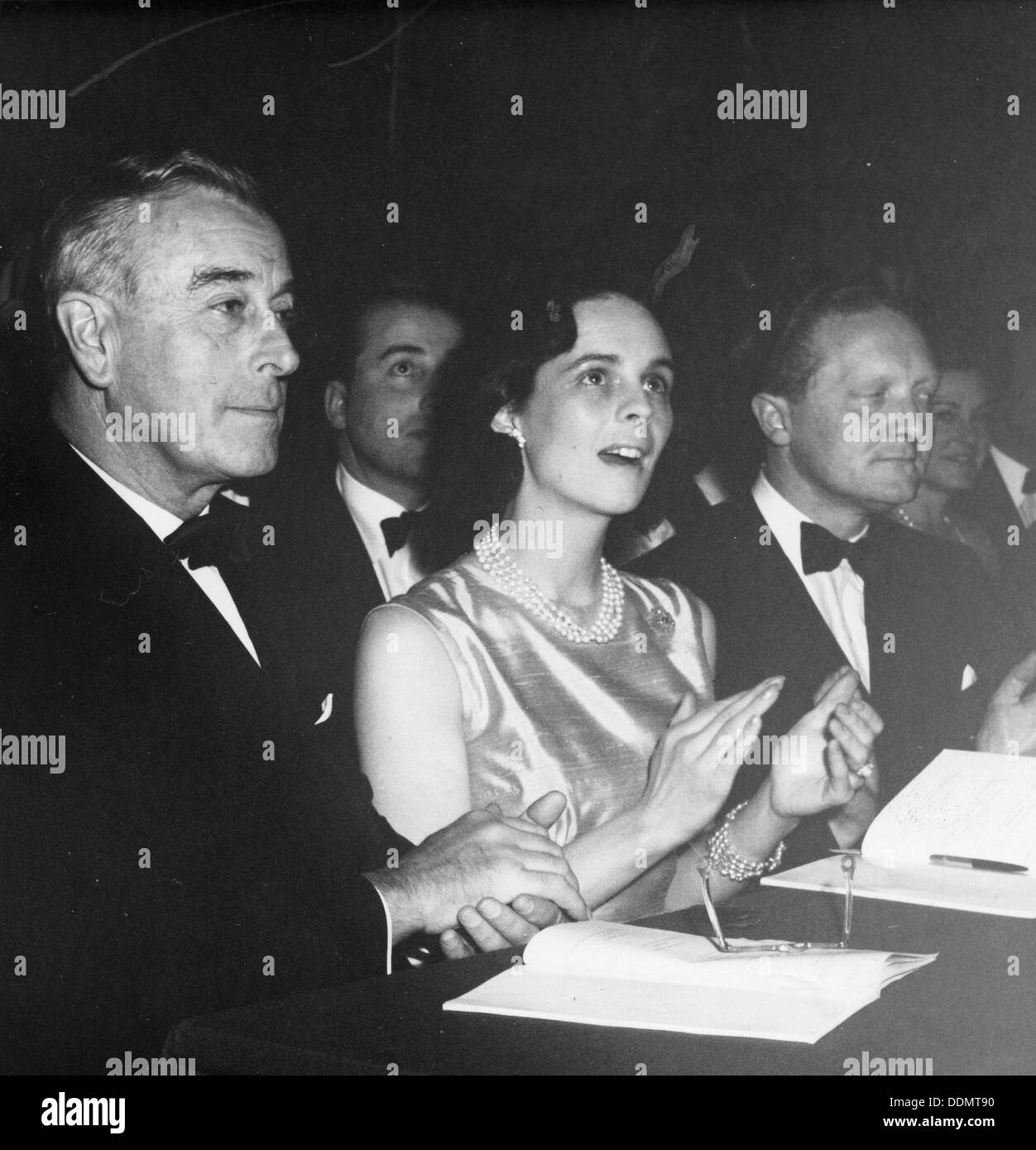 Sieger nicholas mountbatten von birma -Fotos und -Bildmaterial in hoher ...