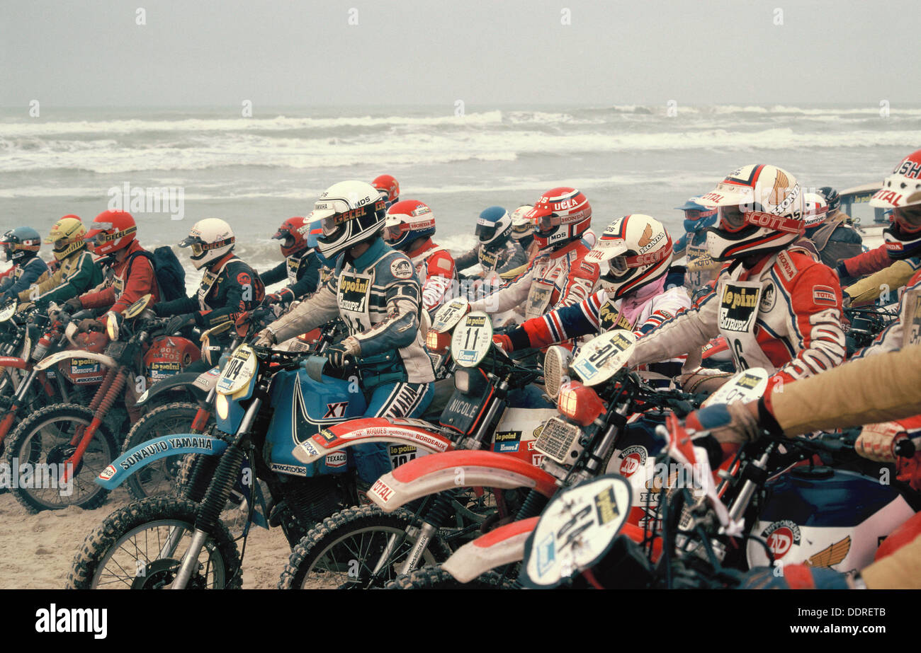 Die Rallye Paris-Dakar (oder einfach ´The Dakar´) ist eine jährliche ...