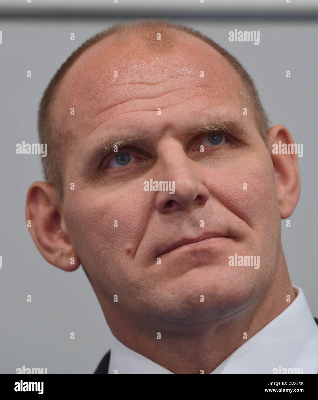 Alexander karelin wrestling -Fotos und -Bildmaterial in hoher Auflösung ...