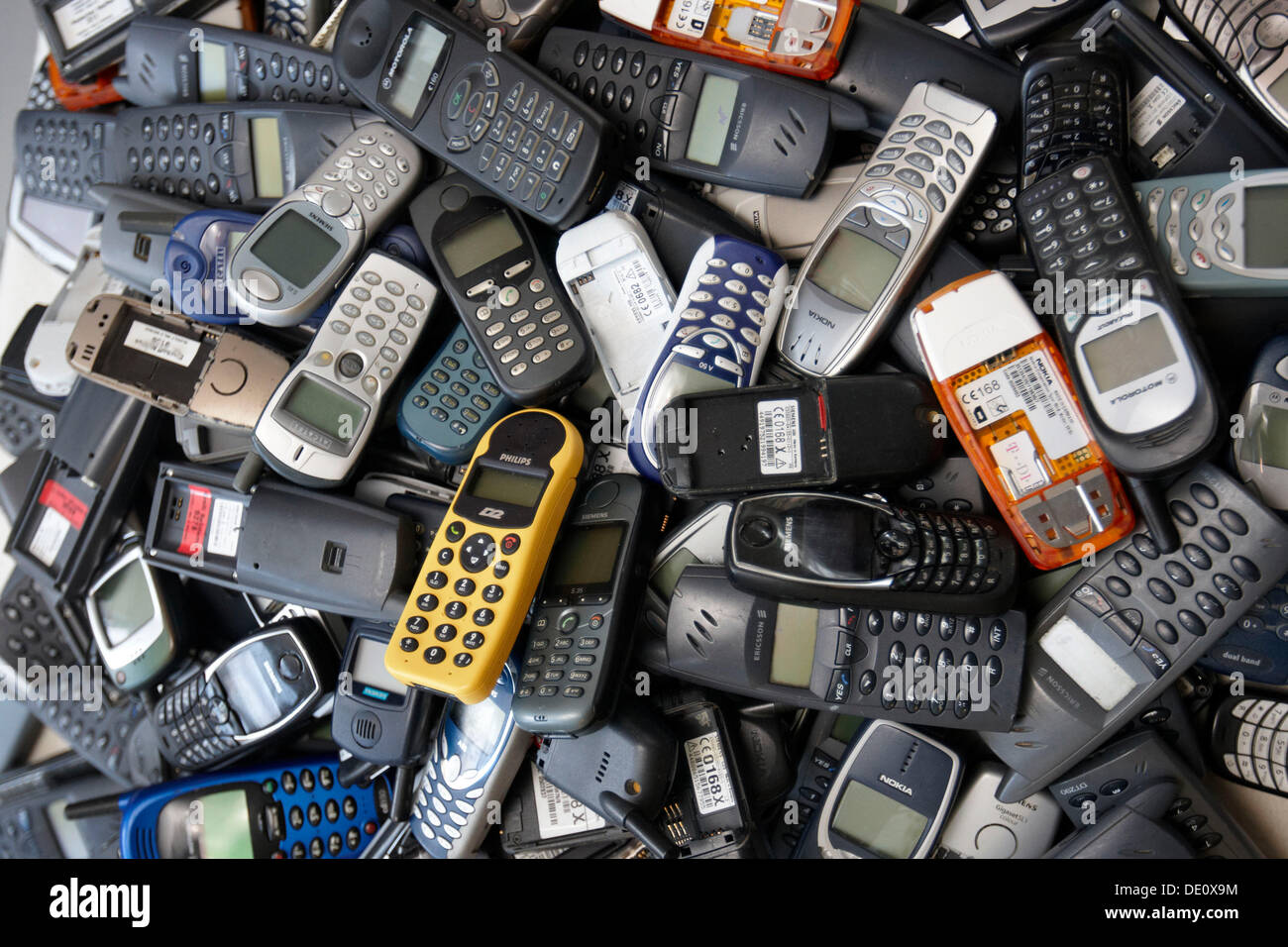 Alte handys -Fotos und -Bildmaterial in hoher Auflösung – Alamy