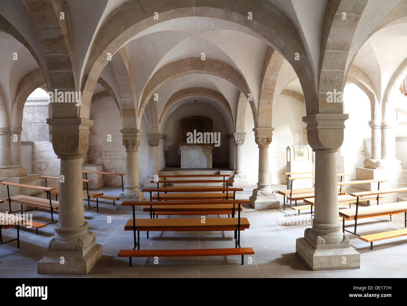 Basilika St. Vitus, ehemalige Stiftskirche St. Veit, romanische Krypta ...