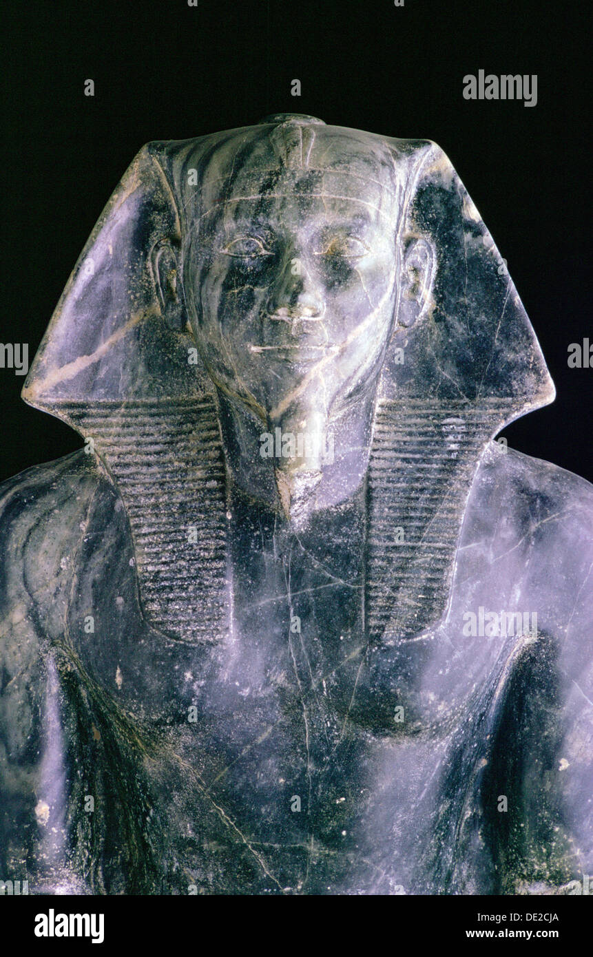 Statue von könig chephren -Fotos und -Bildmaterial in hoher Auflösung ...