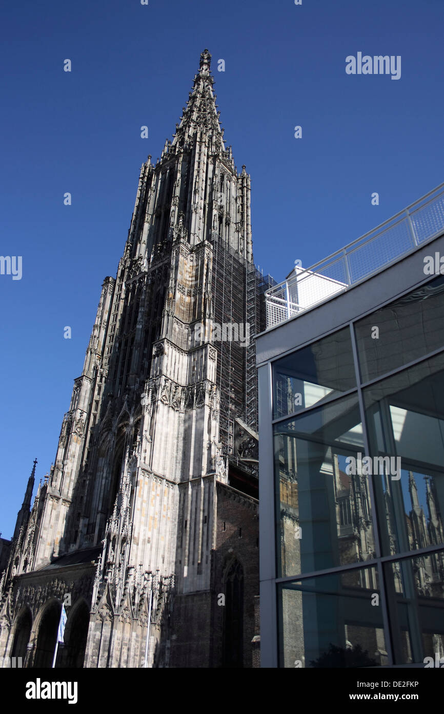 Stadthaus und ulmer dom -Fotos und -Bildmaterial in hoher Auflösung – Alamy