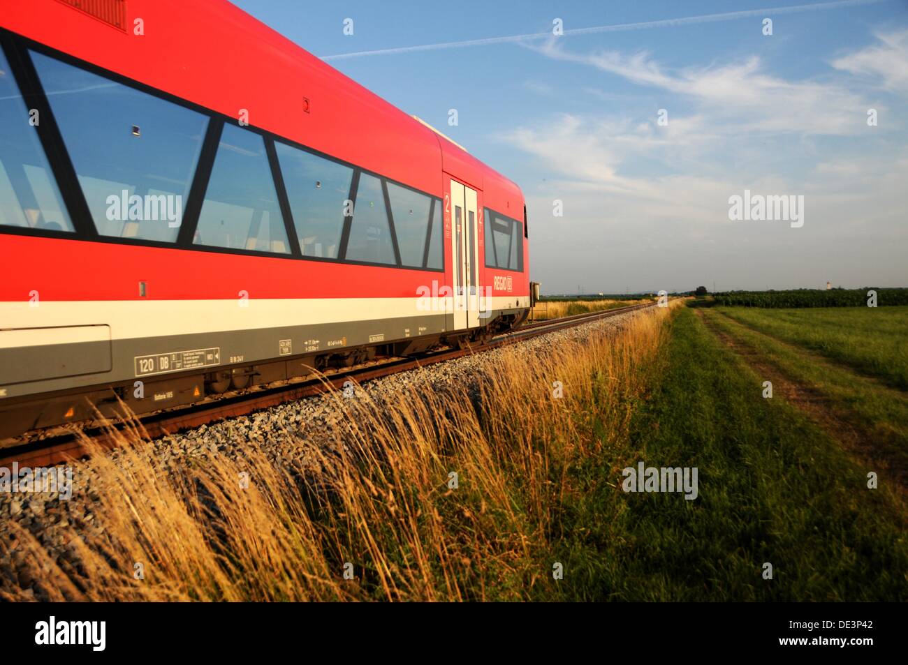 Regionalzug db ag -Fotos und -Bildmaterial in hoher Auflösung – Alamy
