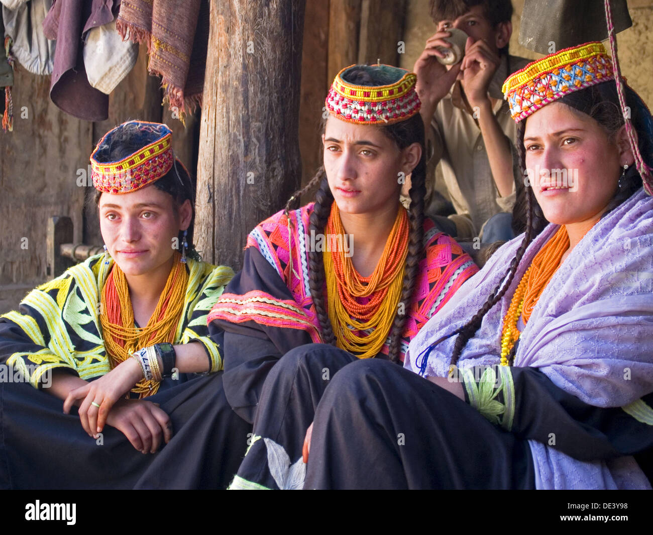 Kalasha women chitral pakistan -Fotos und -Bildmaterial in hoher ...