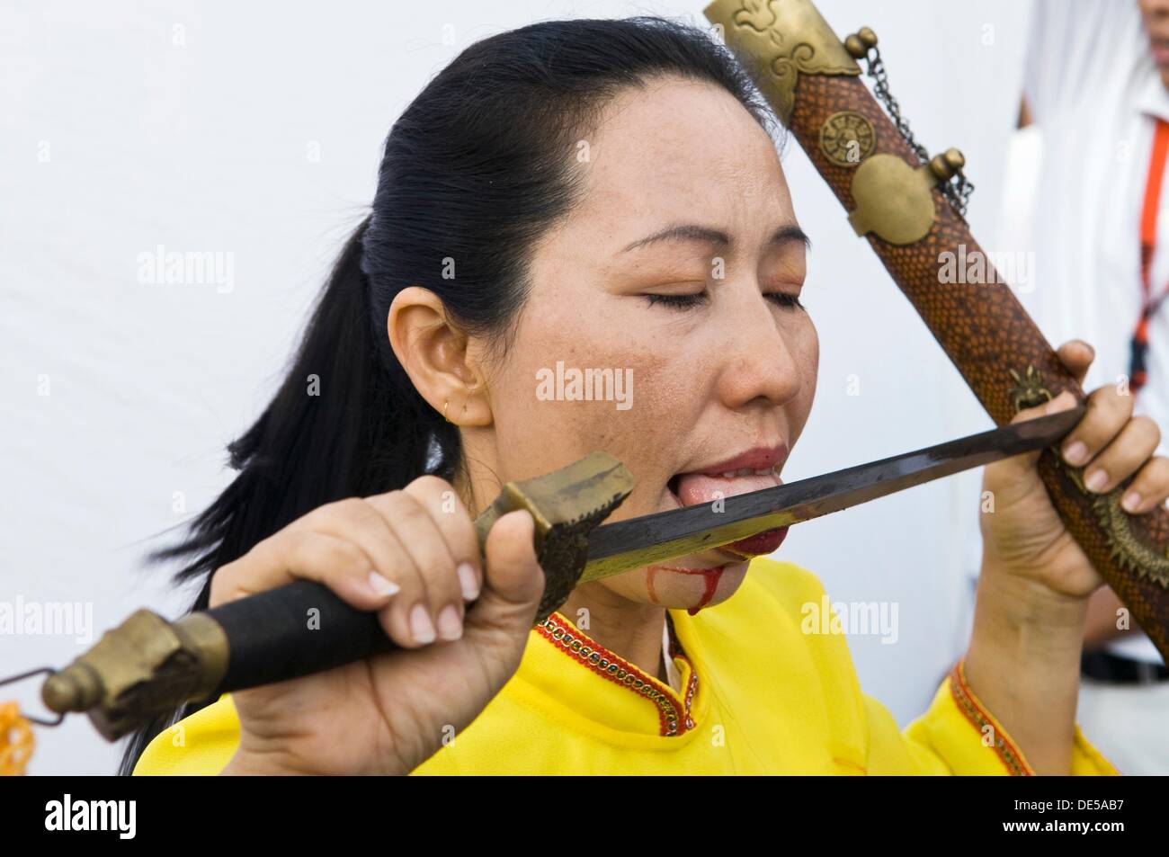 Bizarre ritual -Fotos und -Bildmaterial in hoher Auflösung – Alamy