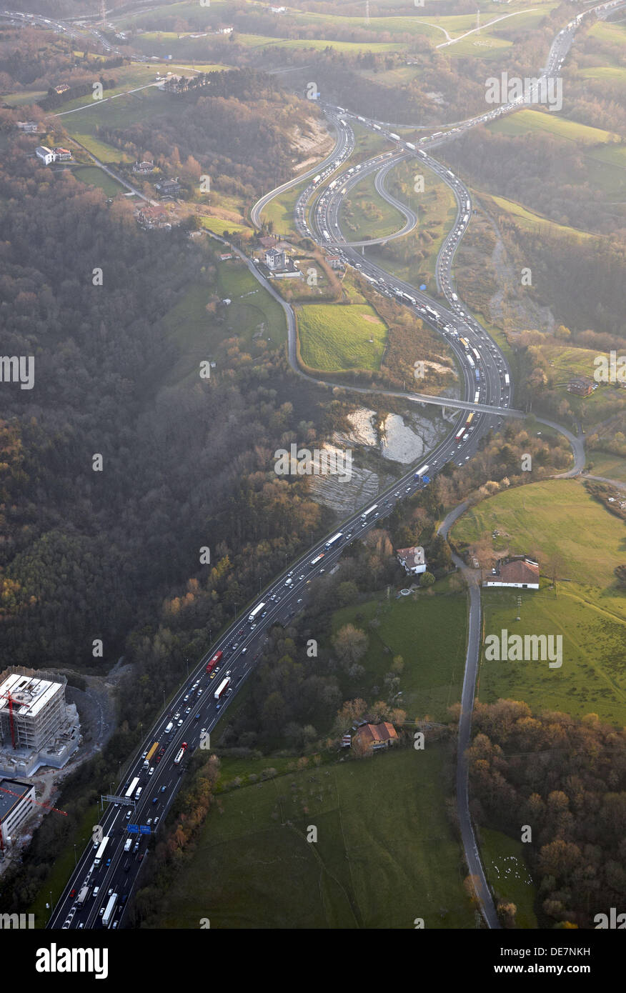 Autobahn autobahn autobahn -Fotos und -Bildmaterial in hoher Auflösung ...