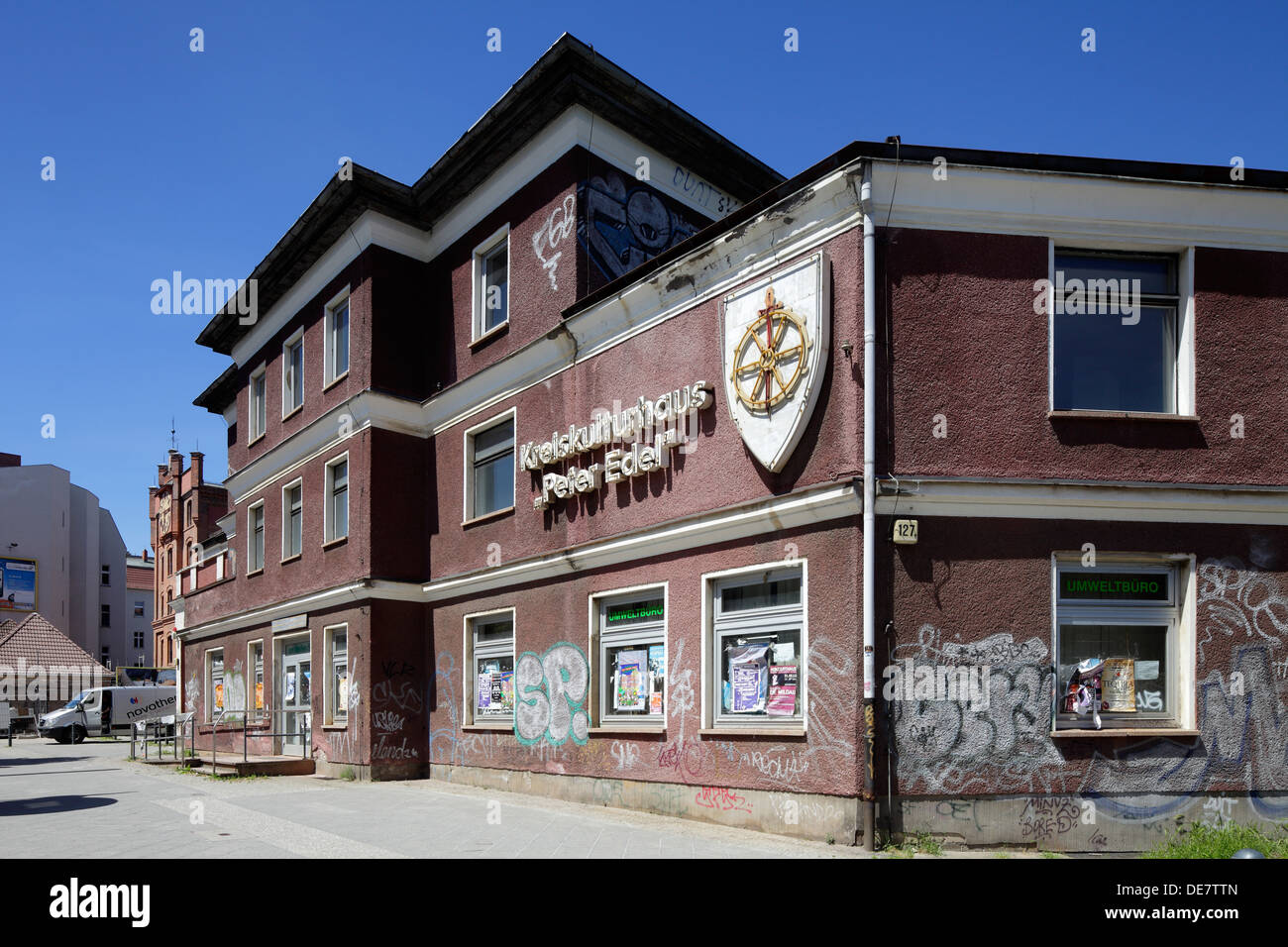 Berlin, Deutschland, Ruine der Kreiskulturhaus Peter Edel in der ...