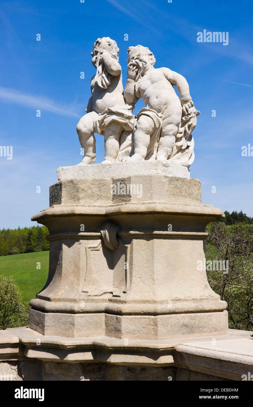 Barocker grabstein -Fotos und -Bildmaterial in hoher Auflösung – Alamy