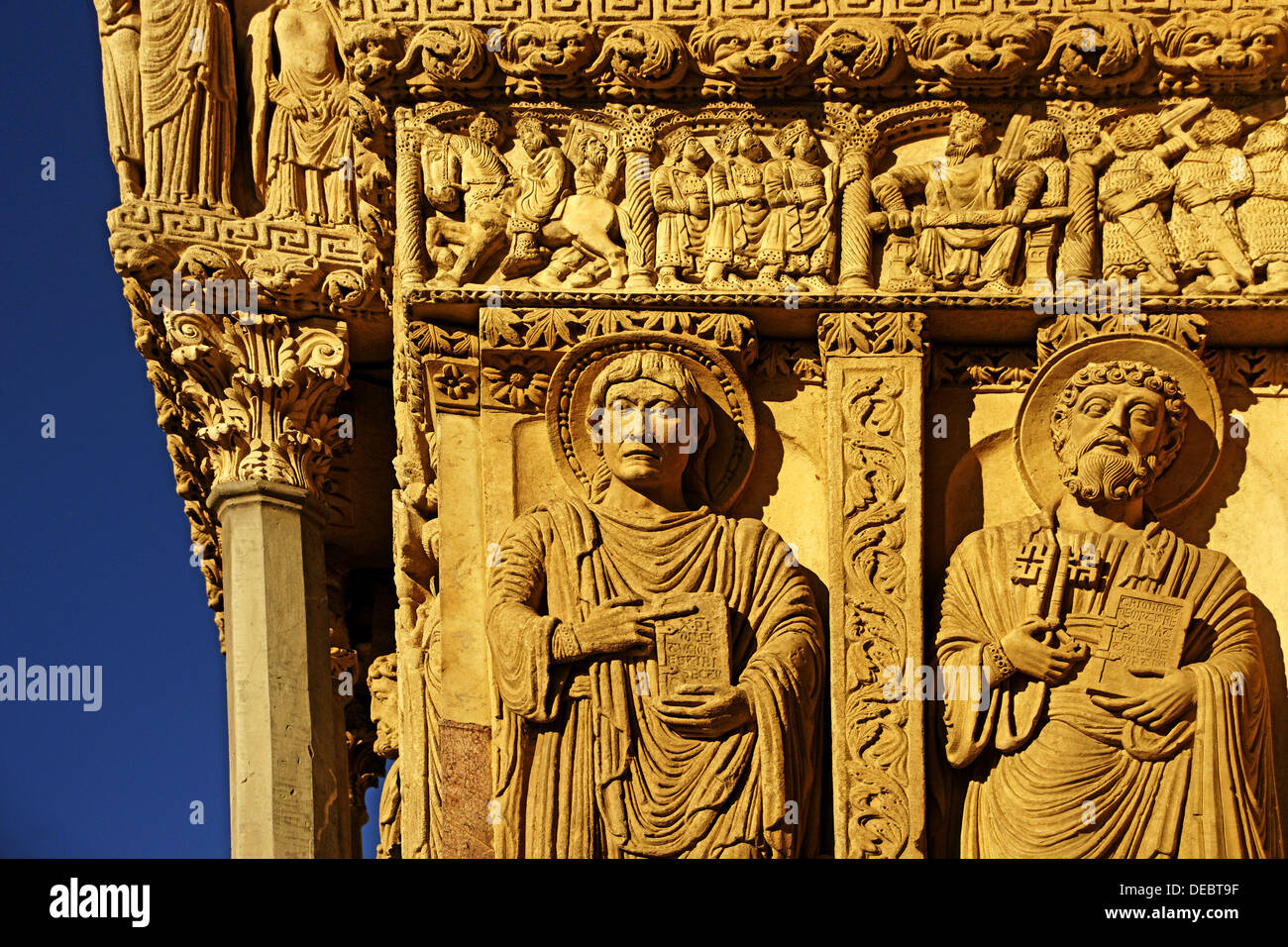 Linke seite des hauptportals -Fotos und -Bildmaterial in hoher ...