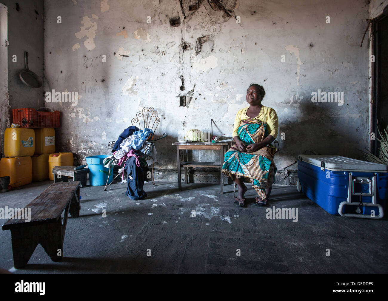 Dirty hotel room -Fotos und -Bildmaterial in hoher Auflösung – Alamy