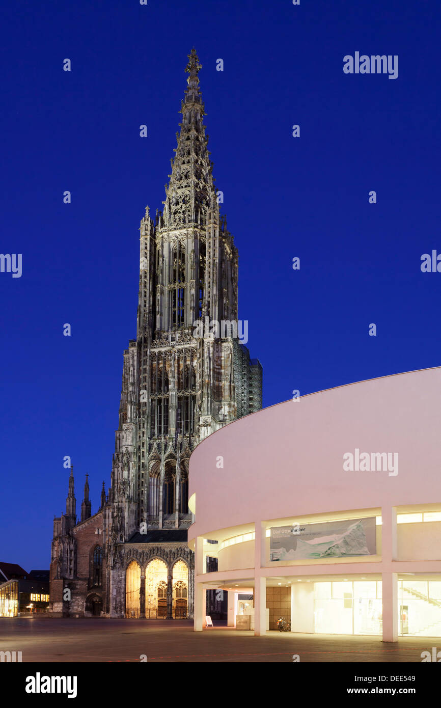 Stadthaus und ulmer dom -Fotos und -Bildmaterial in hoher Auflösung – Alamy