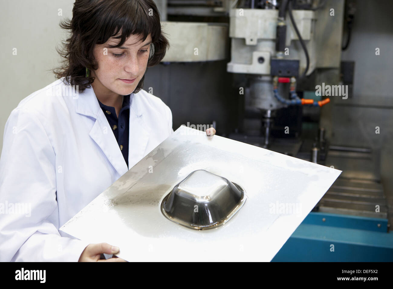 Cnc forscher -Fotos und -Bildmaterial in hoher Auflösung – Alamy