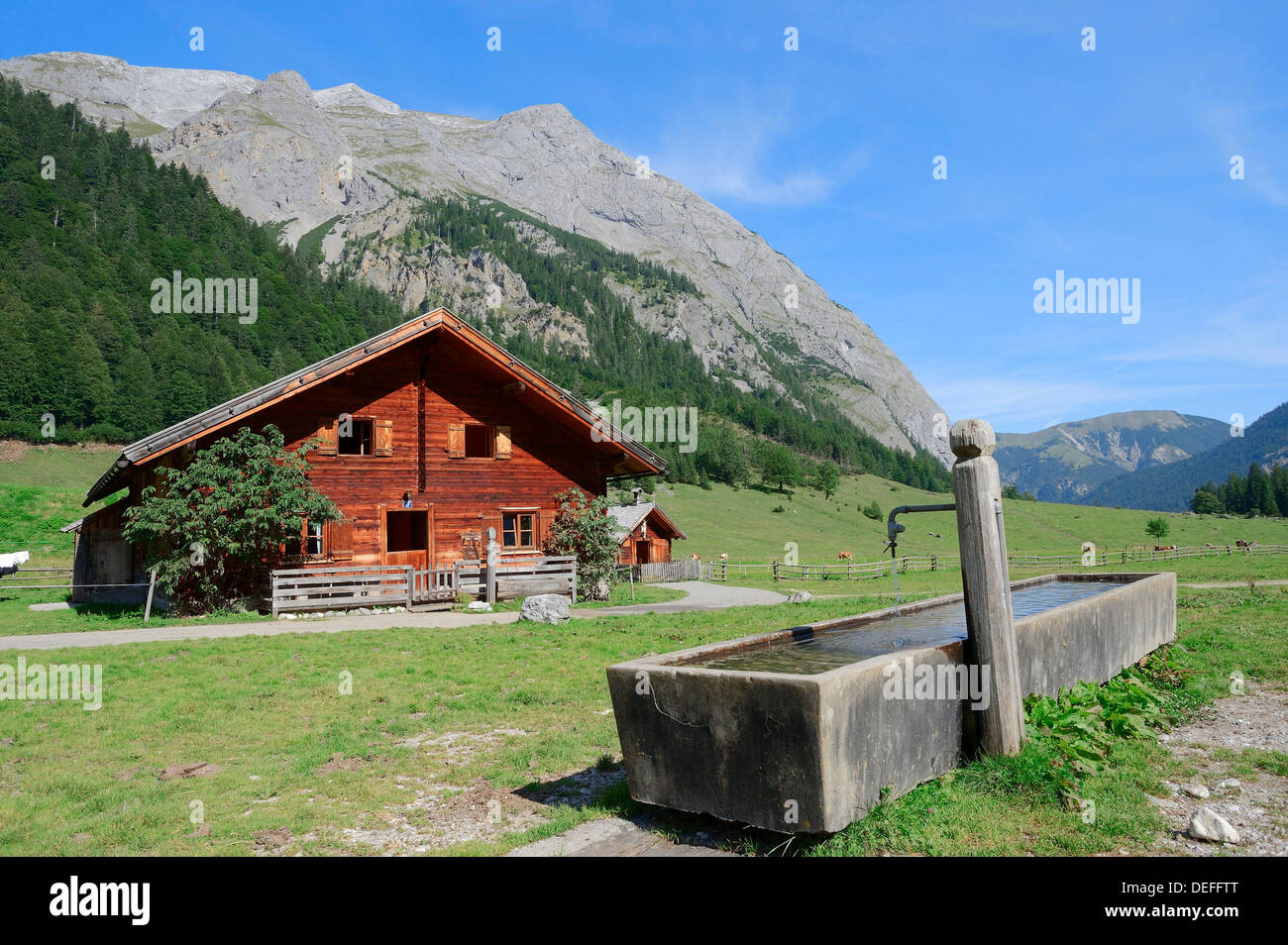 Mulde berg Stockfotos und -bilder Kaufen - Alamy