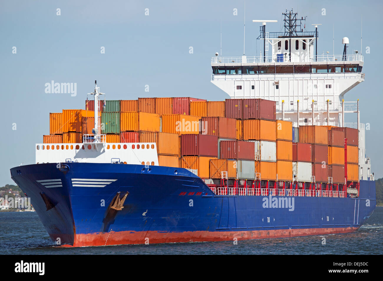 Container schiff -Fotos und -Bildmaterial in hoher Auflösung – Alamy