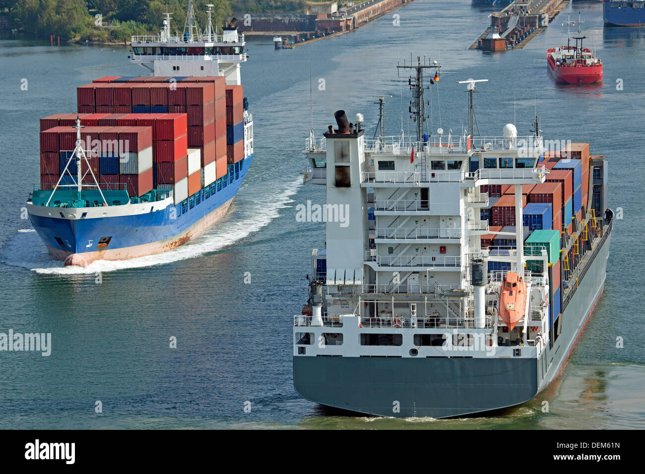 Containerschiff auf kiel kanal -Fotos und -Bildmaterial in hoher Auflösung – Alamy