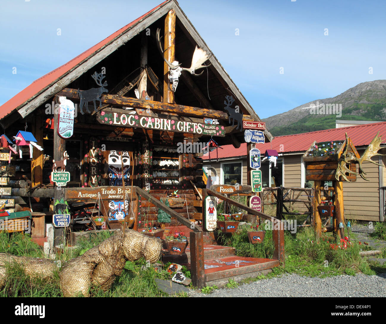 Alaska blockhaus -Fotos und -Bildmaterial in hoher Auflösung – Alamy