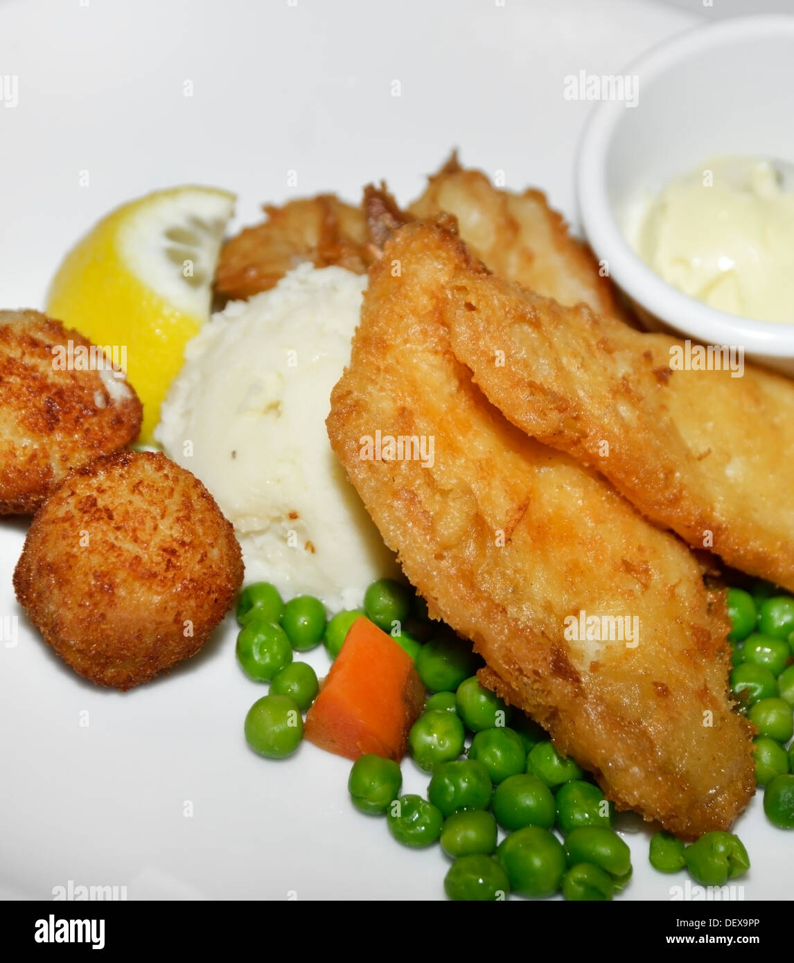 Fisch und gebraten -Fotos und -Bildmaterial in hoher Auflösung – Alamy