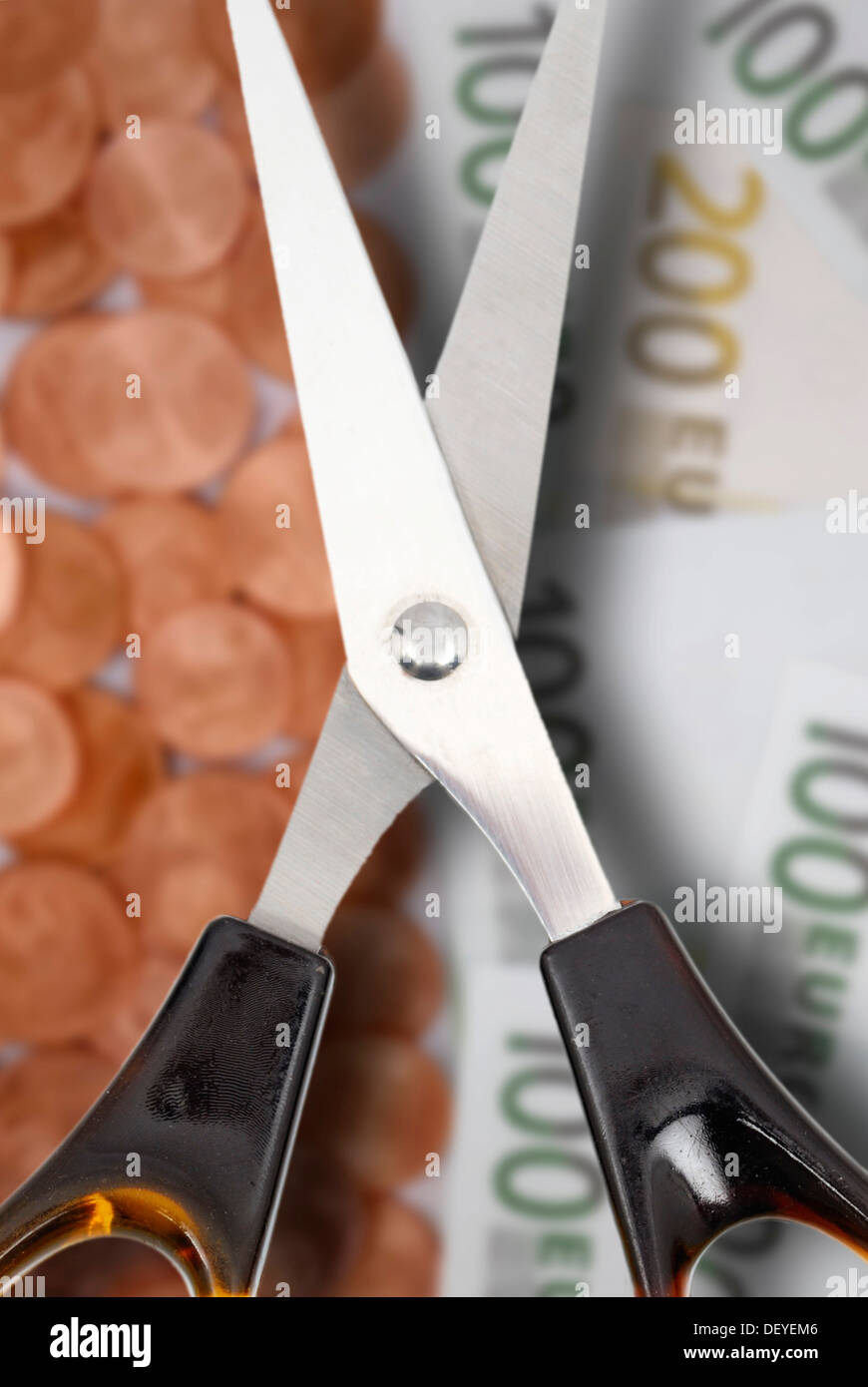 Symbolisches Bild für die soziale Kluft, die Kluft zwischen Arm und ...