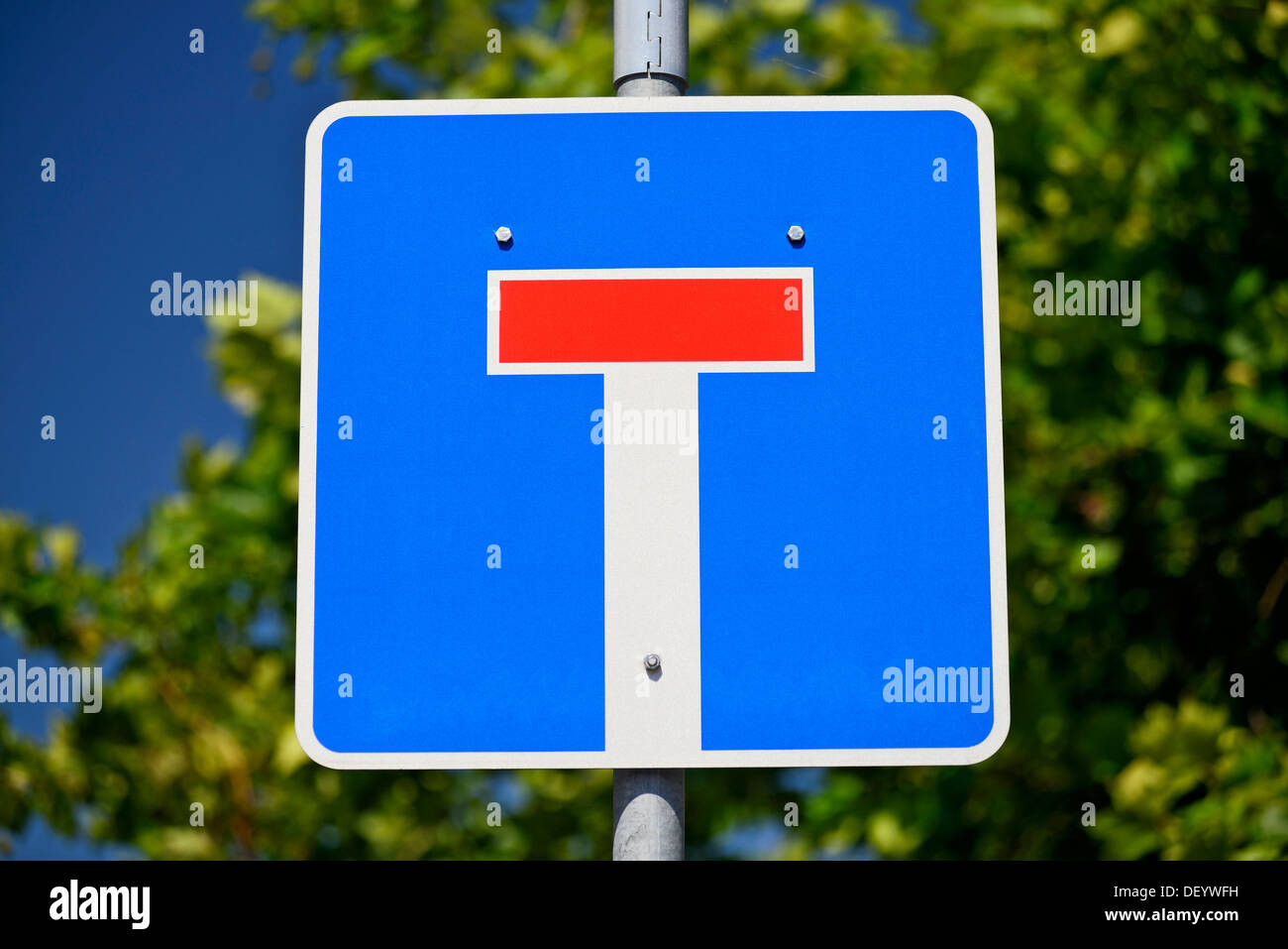 Cul de sac road -Fotos und -Bildmaterial in hoher Auflösung – Alamy