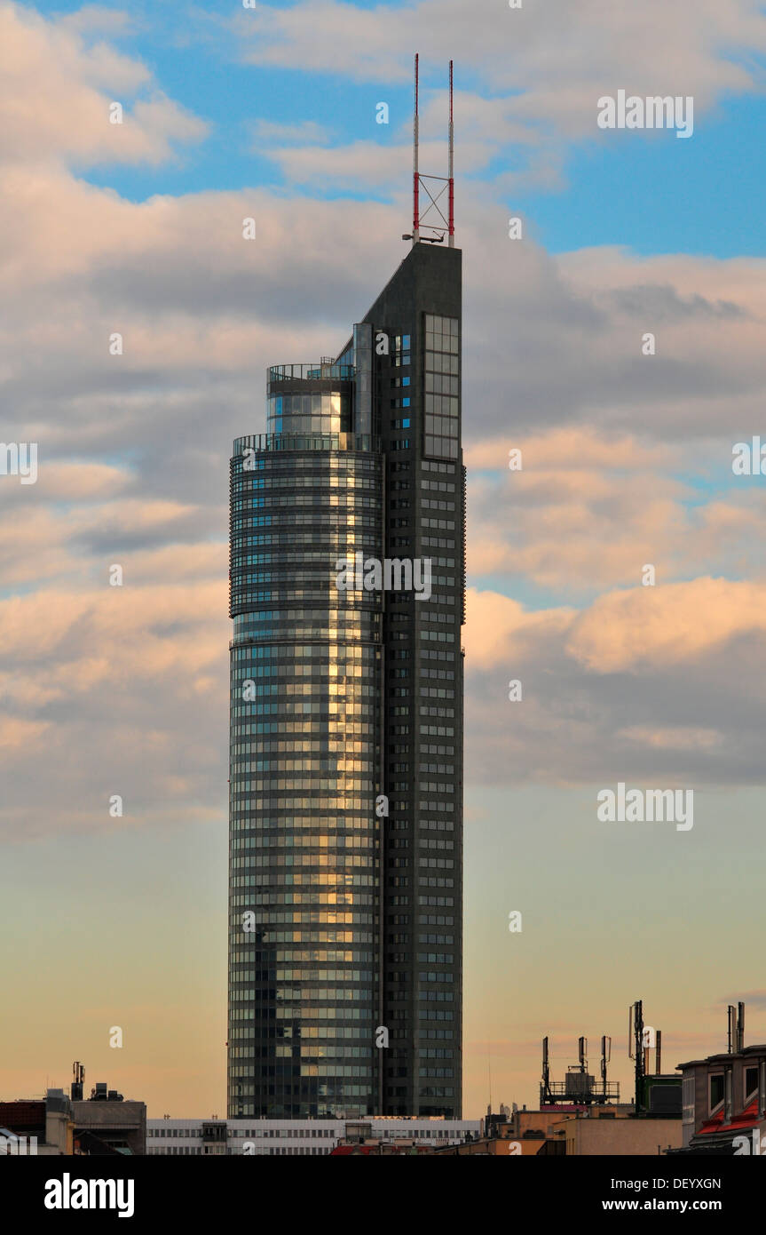 Millennium Tower, Wien, Wiener, Österreich Stockfotografie - Alamy