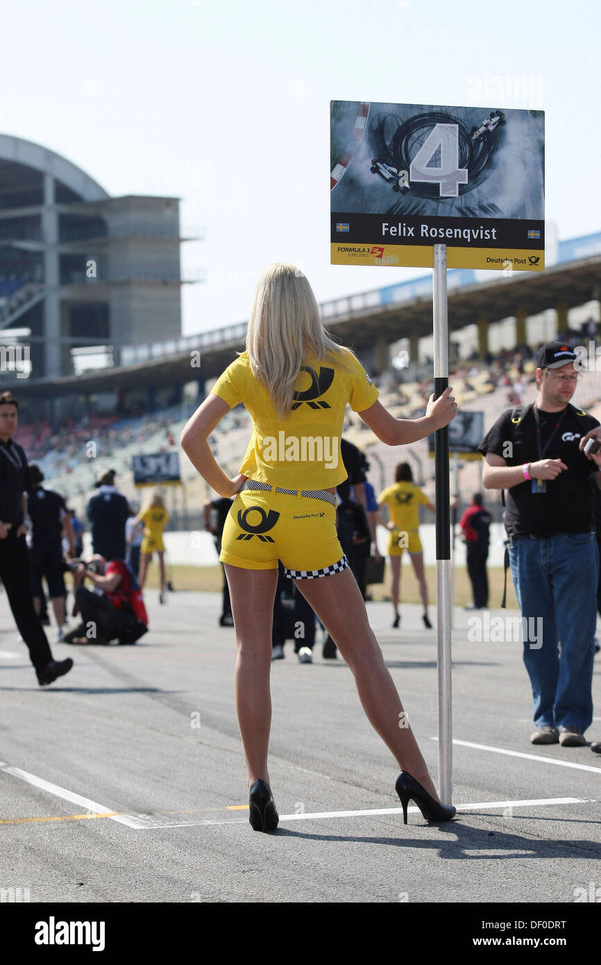 Grid girl -Fotos und -Bildmaterial in hoher Auflösung – Alamy