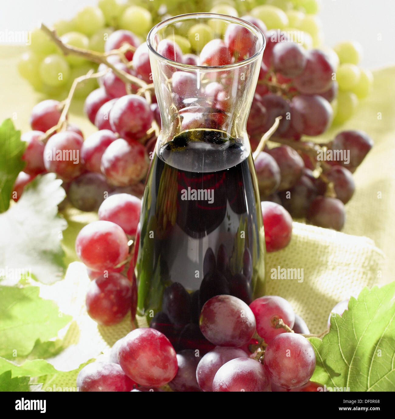 Saft der traube -Fotos und -Bildmaterial in hoher Auflösung – Alamy