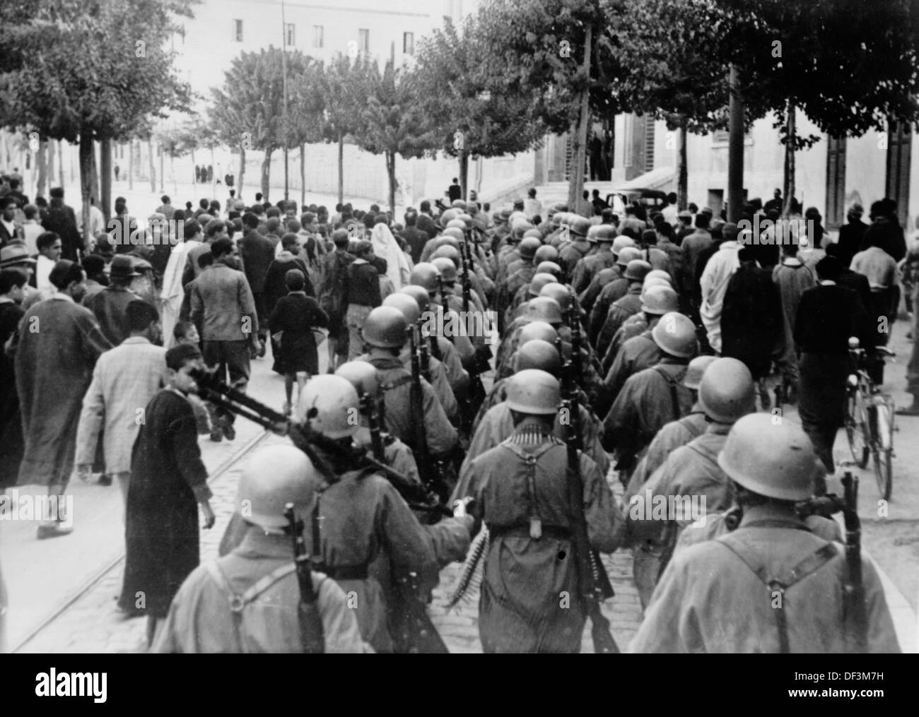 German nazi propaganda Schwarzweiß-Stockfotos und -bilder - Seite 2 - Alamy