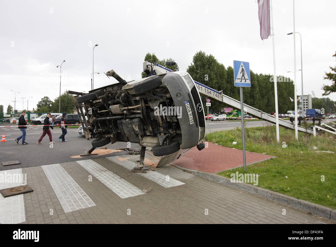 Crane catastrophe poland gdansk working platform -Fotos und ...