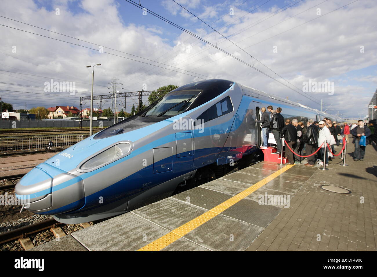 Pkp fernverkehrsunternehmen -Fotos und -Bildmaterial in hoher Auflösung ...