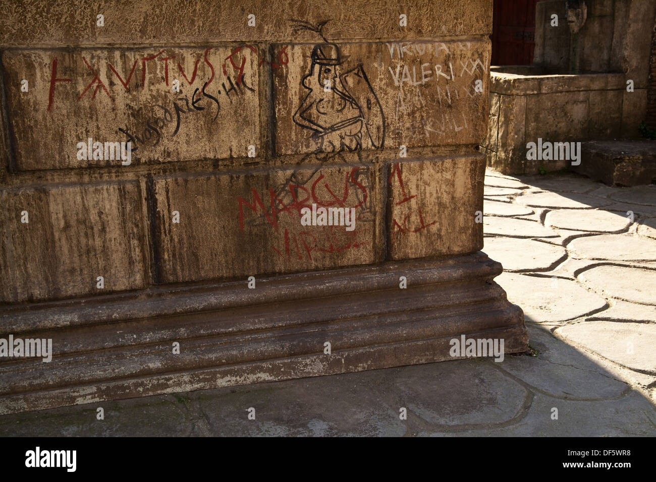 Römische graffiti -Fotos und -Bildmaterial in hoher Auflösung – Alamy