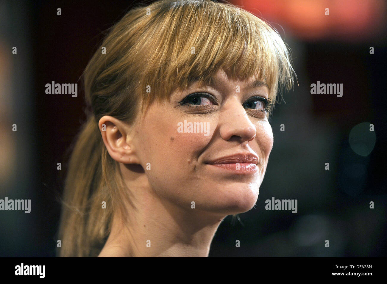 Schauspielerin Heike Makatsch im Gespräch zeigen Schauspielerin Heike Makatsch im Gespräch zeigen
