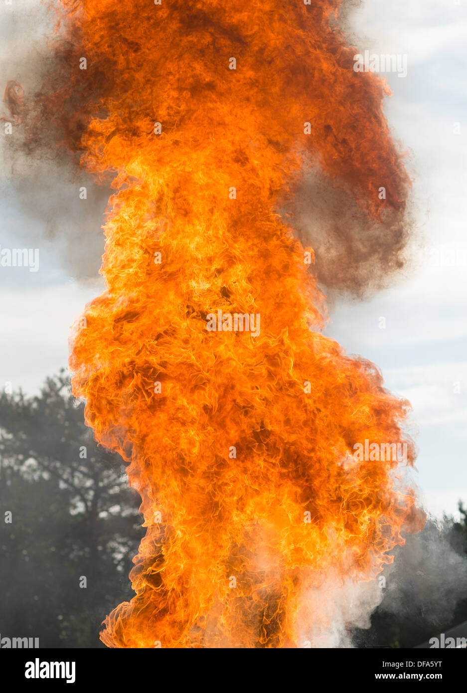 Feuer Inferno Feuersbrunst Stockfotos und -bilder Kaufen - Alamy
