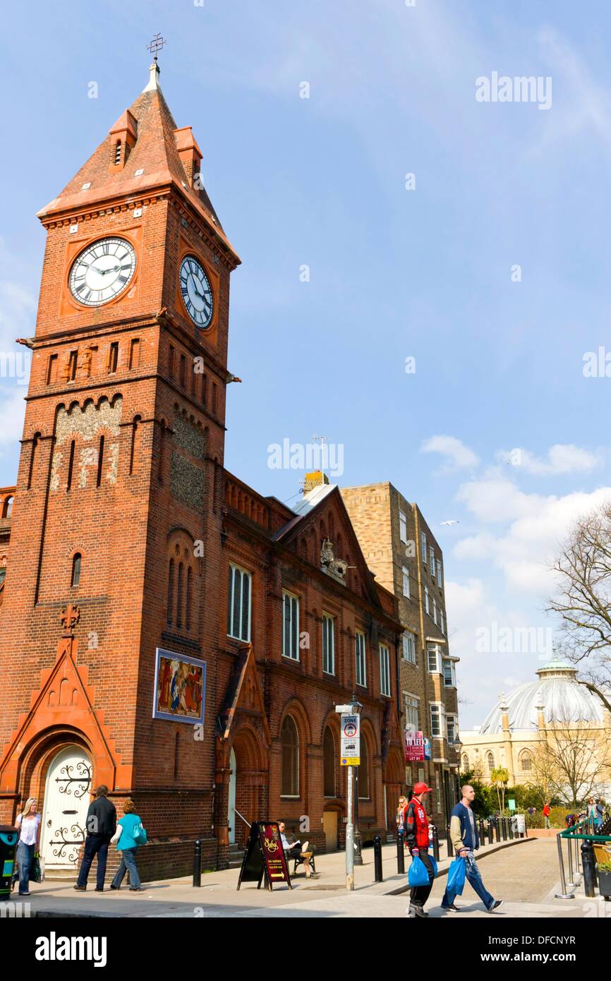 Kapelle royal clock tower brighton -Fotos und -Bildmaterial in hoher ...