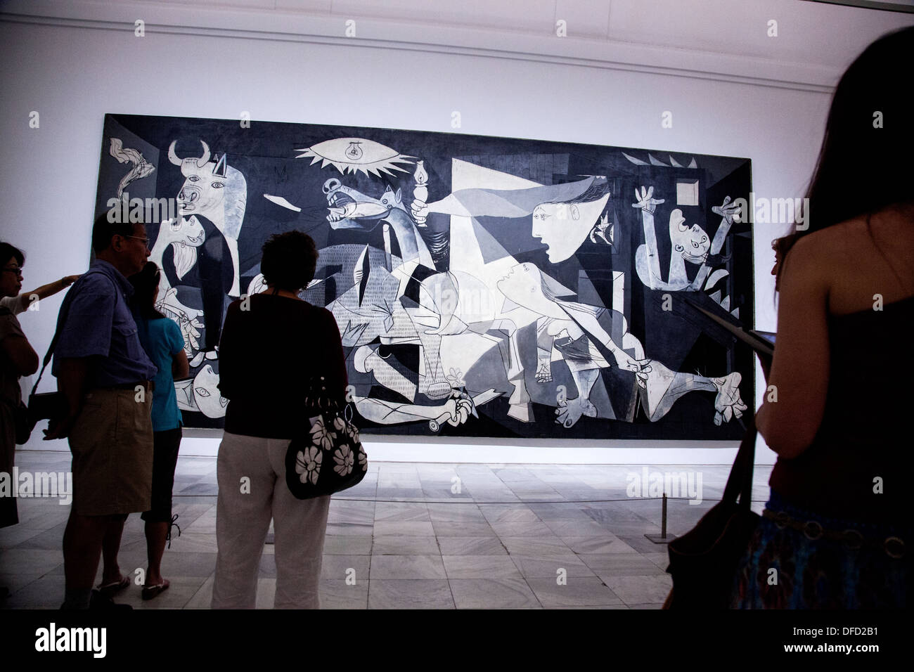 Picasso guernica reina sofia museum -Fotos und -Bildmaterial in hoher Auflösung – Alamy
