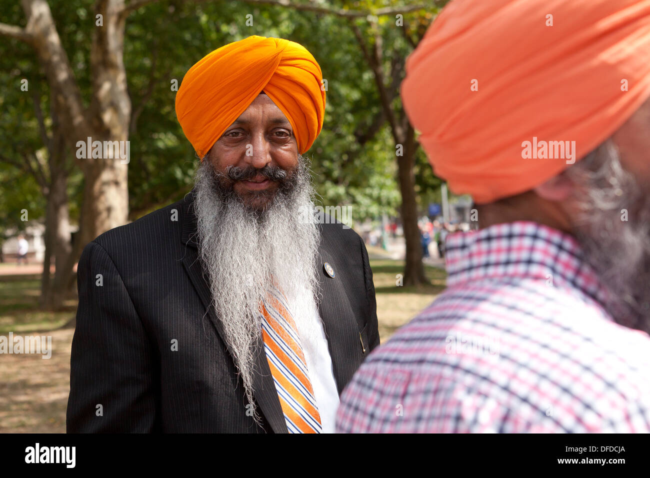 Indian man wearing turban north -Fotos und -Bildmaterial in hoher ...