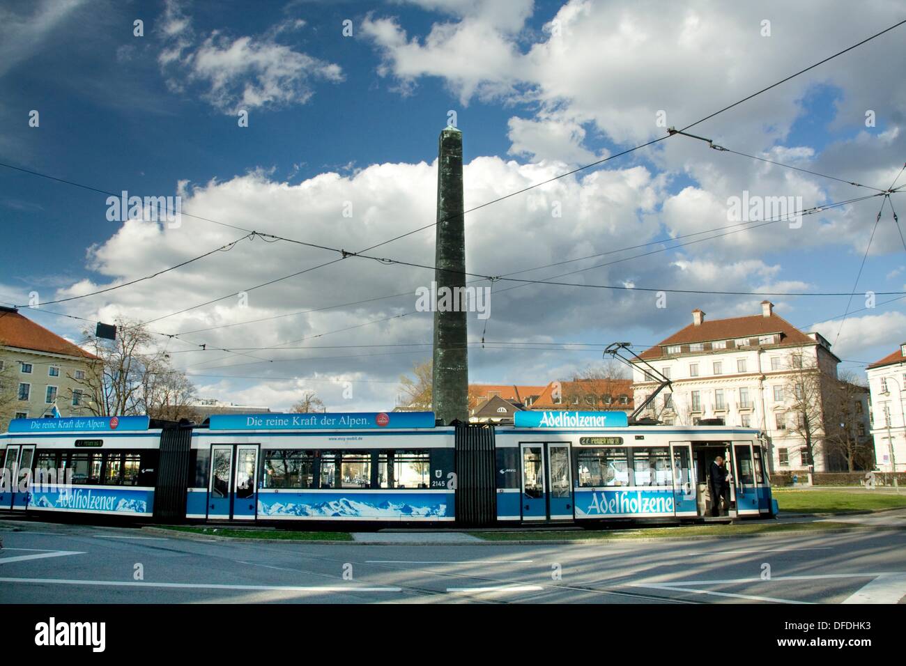 Karolinenplatz munich -Fotos und -Bildmaterial in hoher Auflösung – Alamy